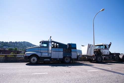What Bobtailing Means | Truck and Big Rig Accidents