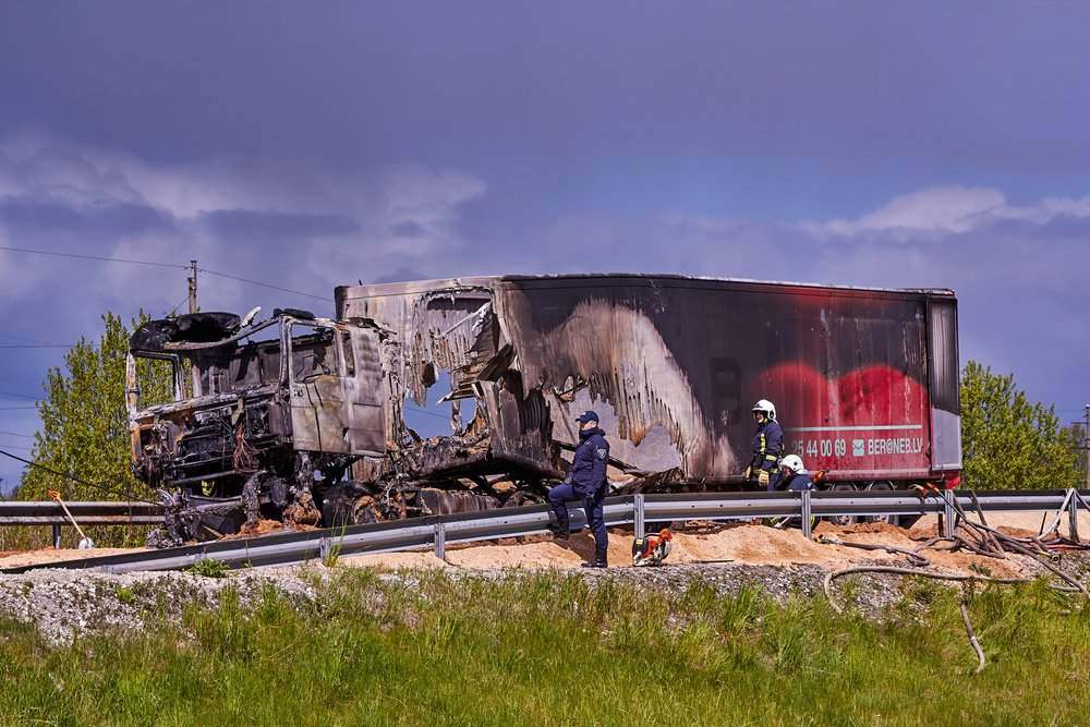 Steel Truck Accident Lawyer in Tampa | No Win, No Fee. Available 24/7