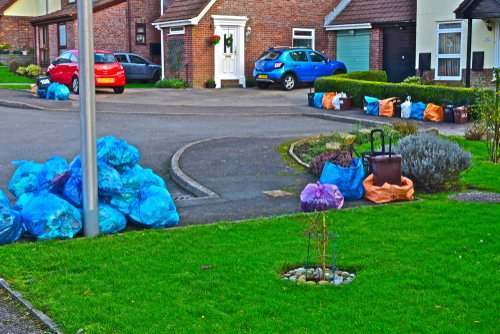 Cluttered Walking Space Lawyer in Miami | No Win, No Fee. Available 24/7